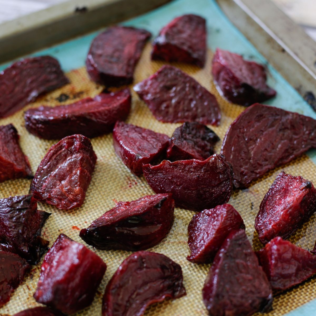 Vegan Beetroot Dip | Donut follow the Crowd